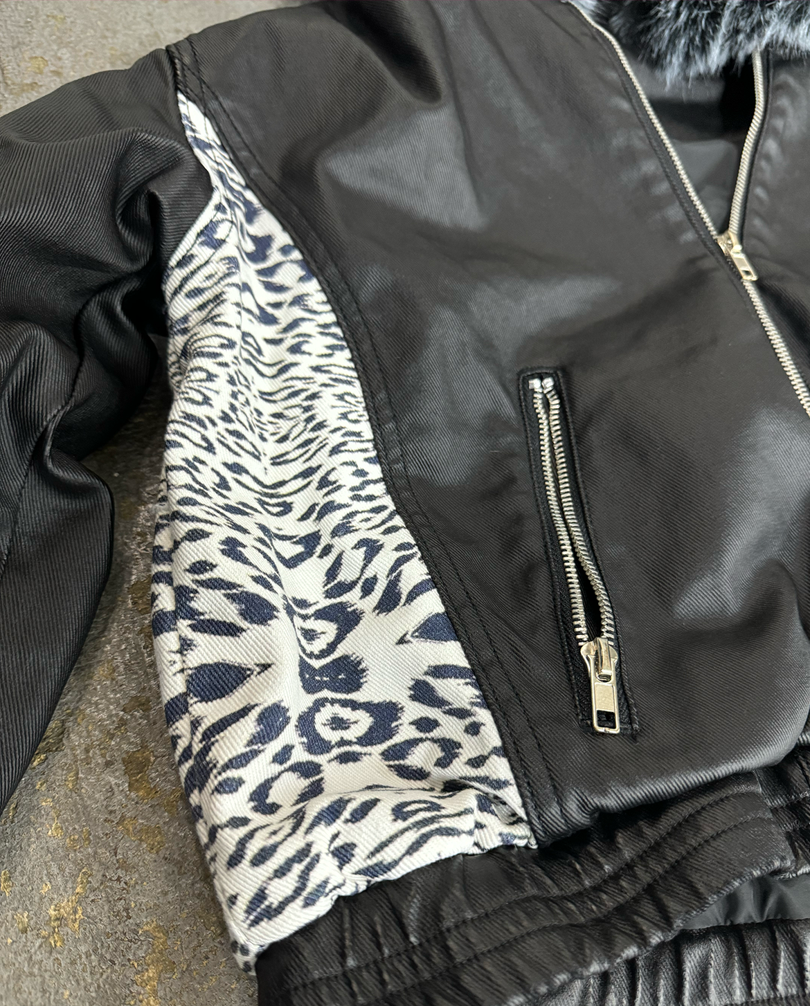 MENES Switching Leopard Waxed Fur Jacket MENES Switching Leopard Waxed Fur Jacket